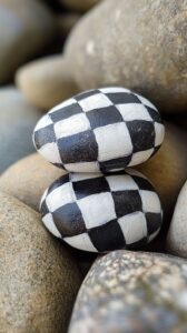 20 Rock Painting Patterns: Unleash Your Creativity One Stone at a Time ...
